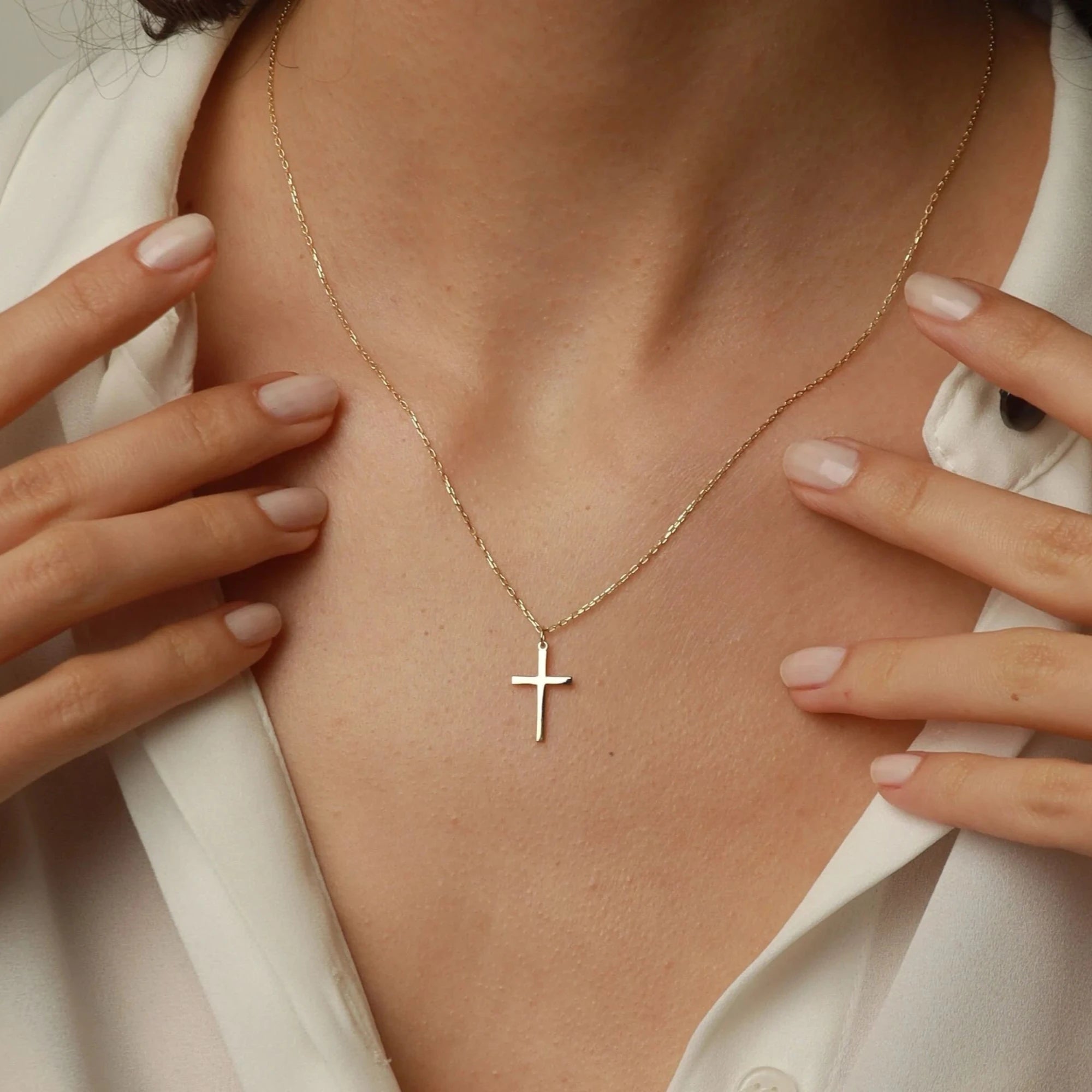 Cross Necklace (Gold) – Carlotta